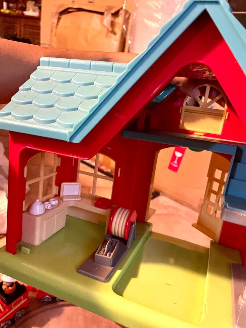 ELC London Happyland train set, Hobbies & Toys, Toys & Games on Carousell