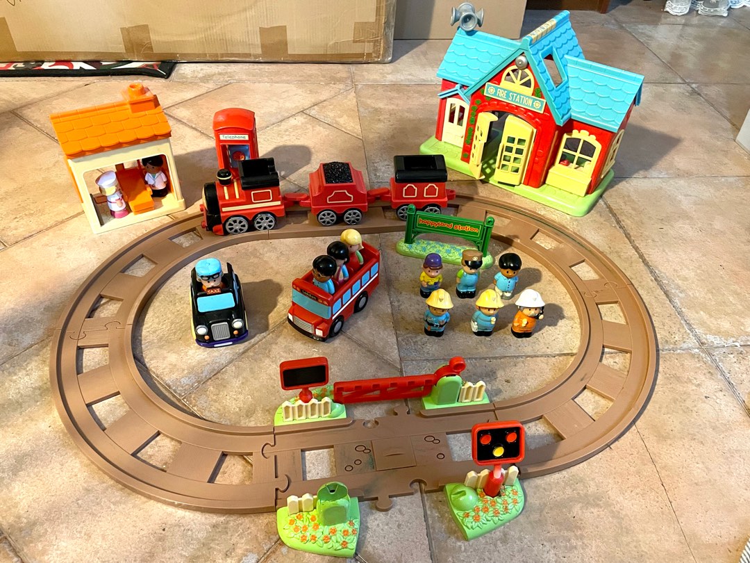 ELC London Happyland train set, Hobbies & Toys, Toys & Games on Carousell