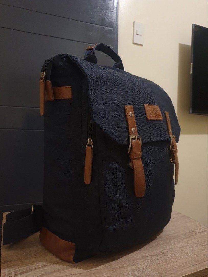 Elle Backpack, Women's Fashion, Bags & Wallets, Backpacks on Carousell