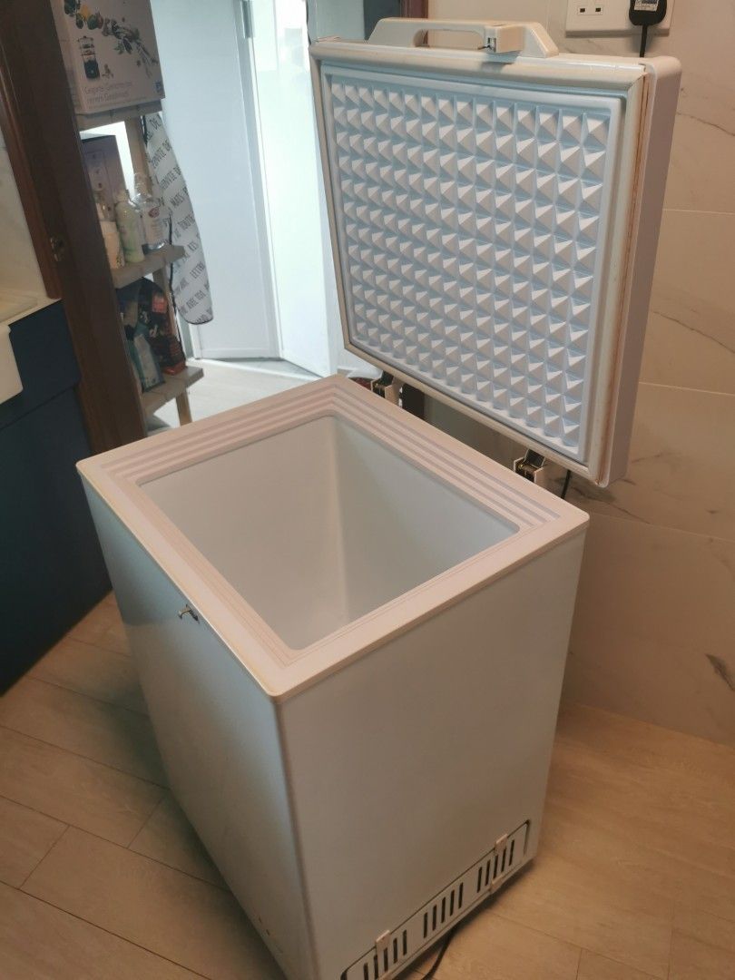 Farfalla 100L Chest Freezer, TV & Home Appliances, Kitchen Appliances ...