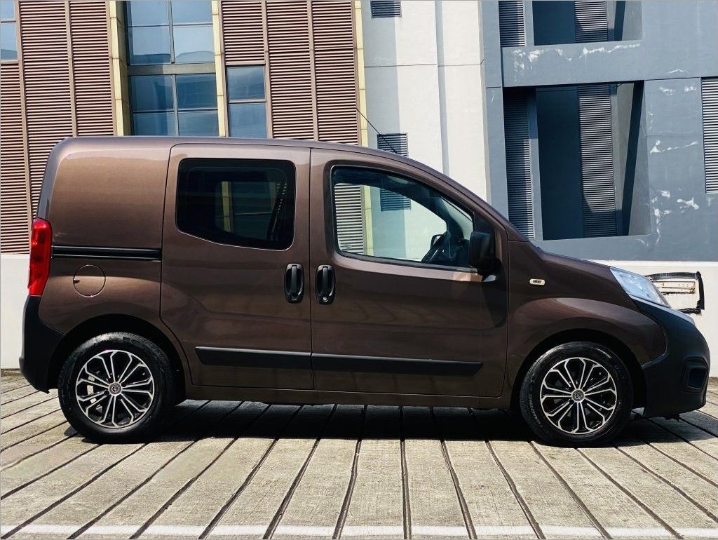 Fiat Fiorino Cargo 1.3MTA Multijet Glaze Auto, Cars, Commercial ...