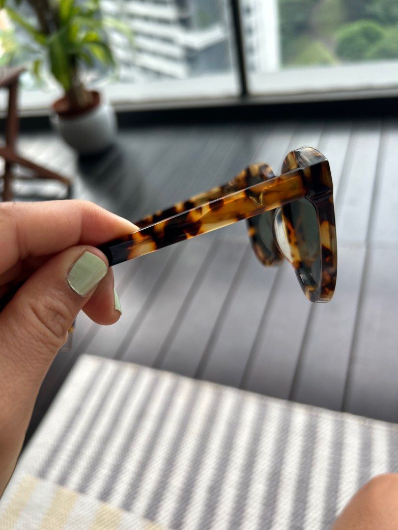 Gentle monster Flatba sunglasses, Women's Fashion, Watches ...