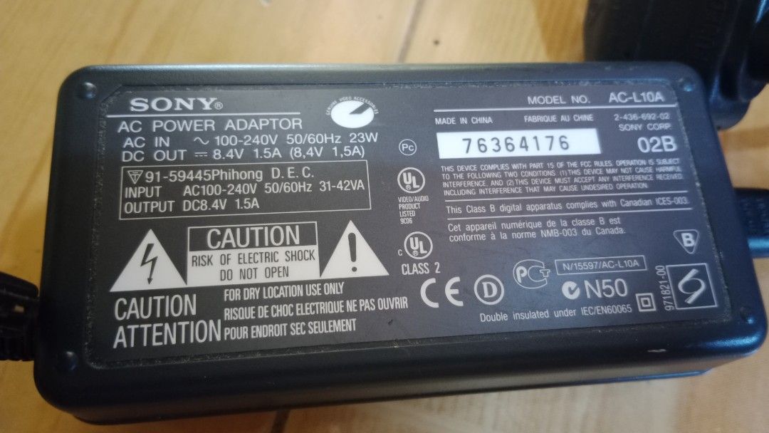 Genuine Sony AC-L10A Power Adapter Hi8 HandyCam Camcorder, Photography ...