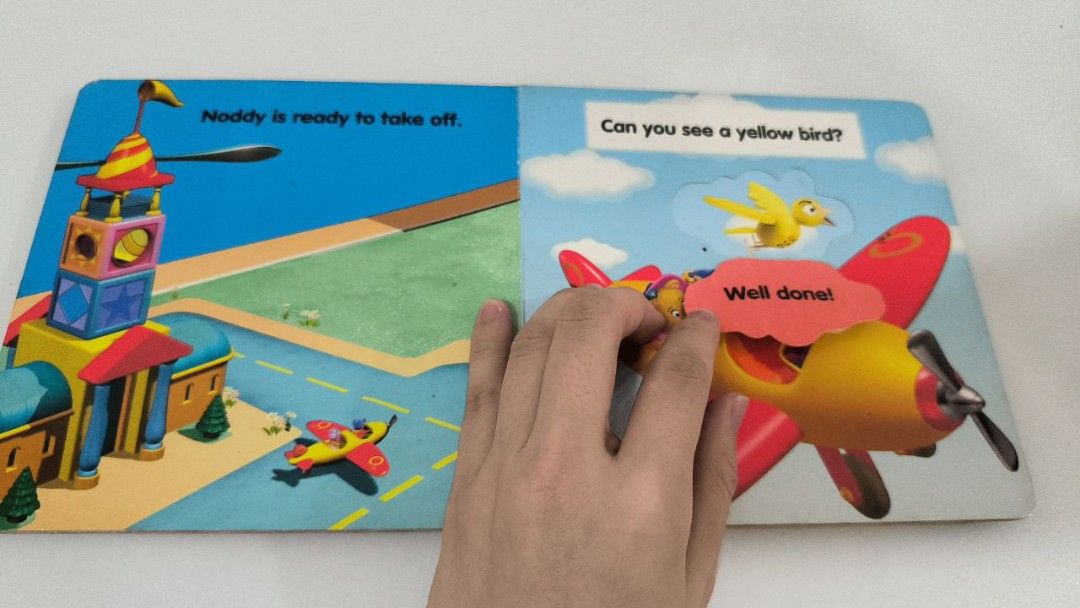 Hardbook Noddy Look and Learn colors Lift the flap book, Hobbies & Toys ...
