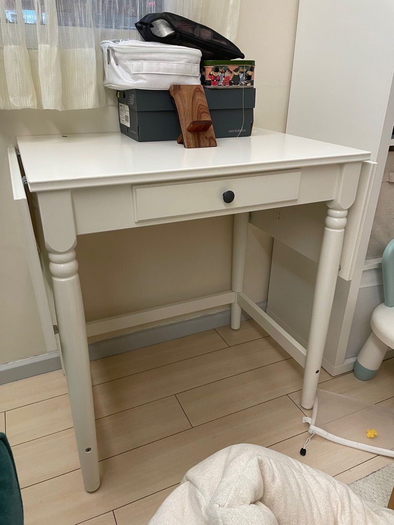 IKEA extendable work desk, 傢俬＆家居, 傢俬, 桌子 - Carousell