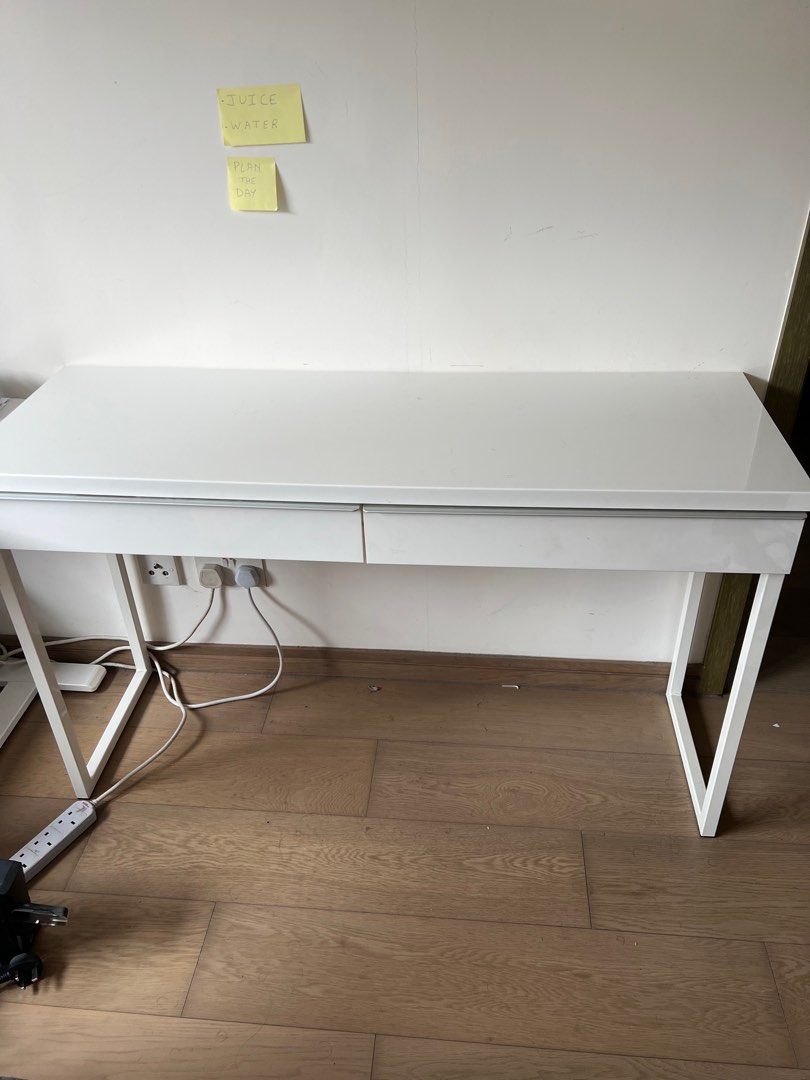 Ikea study table with drawers, 傢俬＆家居, 傢俬, 桌子 - Carousell