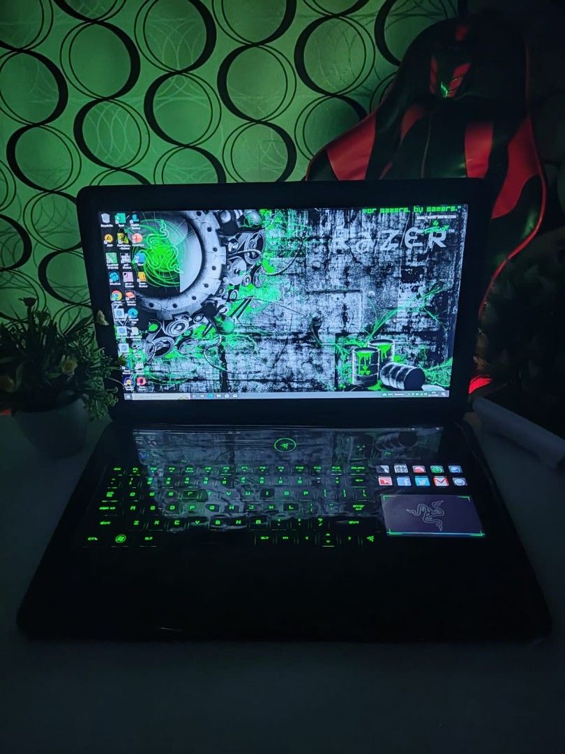 Laptop Gaming Limited Edition Razer Blade Pro R2 Core i7 Ivy RAM 8GB ...