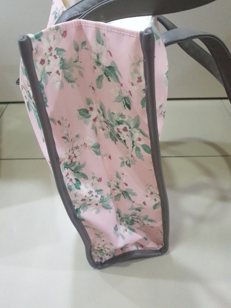 Laura Ashley tote bag, Women's Fashion, Bags & Wallets, Tote Bags on ...