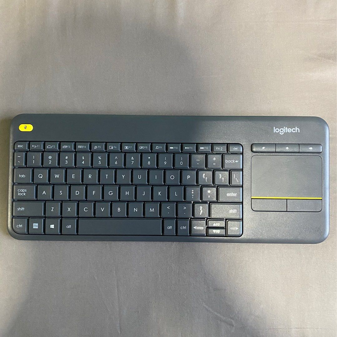 Logitech K400 Plus TV HTPC Couch Keyboard- Kallang MRT, Computers ...