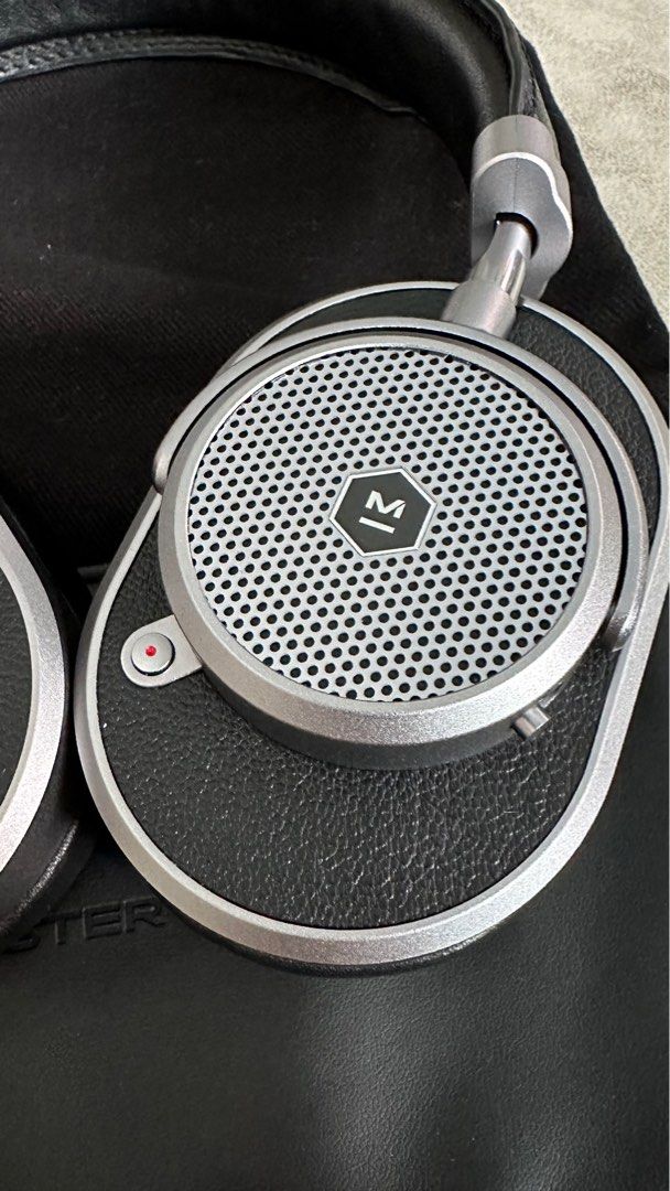 Master & Dynamic MW65, Audio, Headphones & Headsets on Carousell