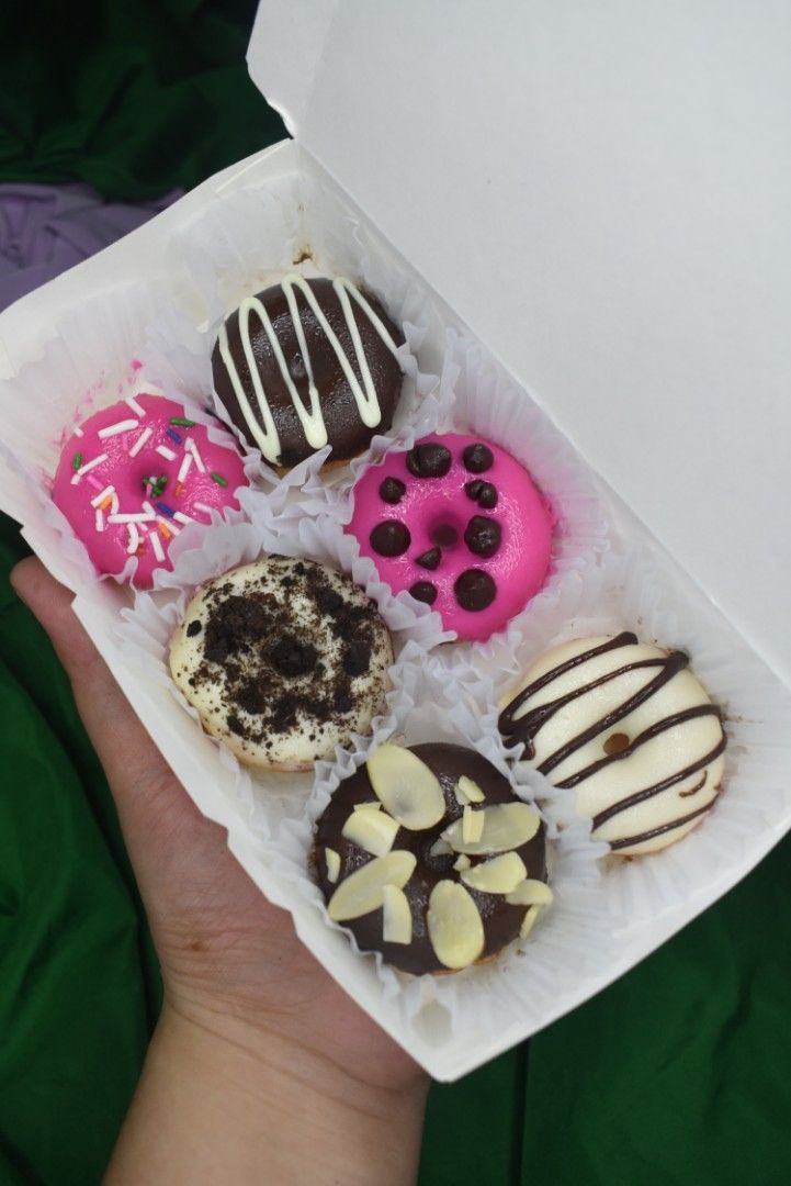 Mini donuts for party / Mini donut / mini messy donut / donut souvenirs ...