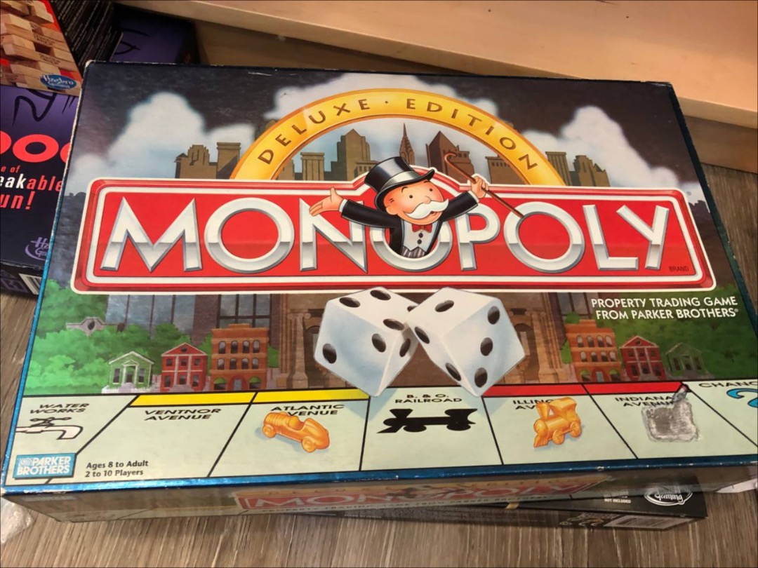 Monopoly Deluxe Edition 1995 - upgraded version of classic monopoly ...