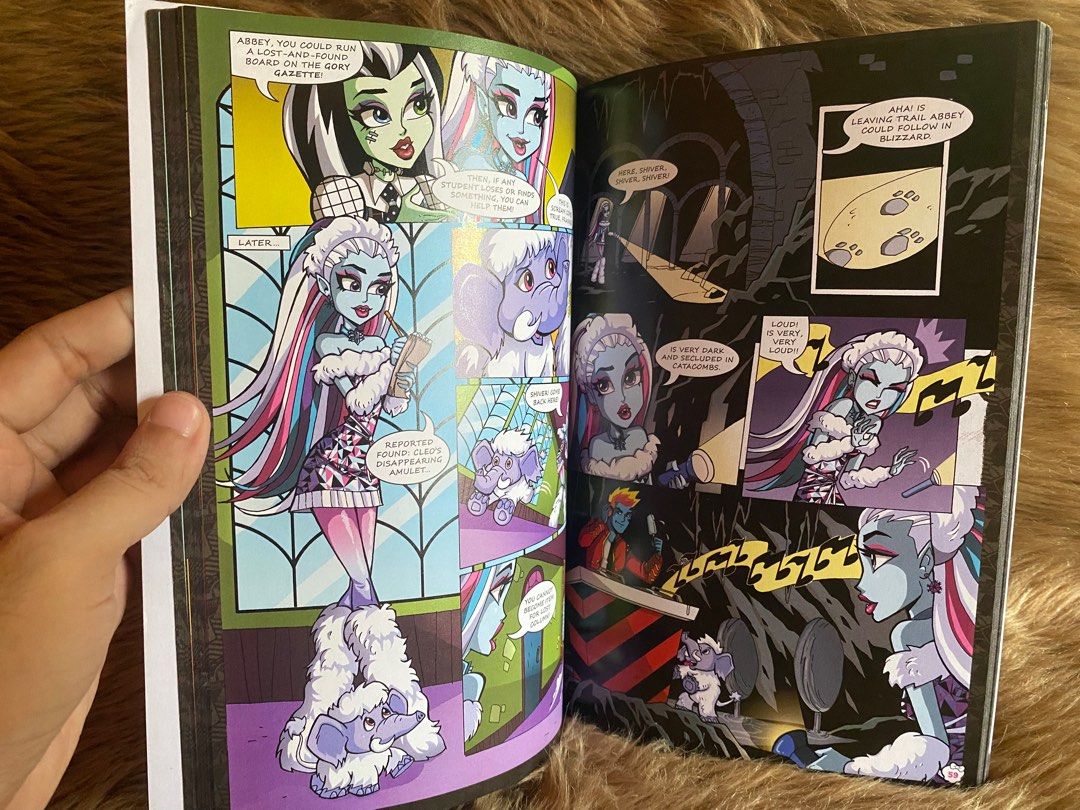 Monster High Graphic Novel Hopes and Screams Gory Gazette Book, Hobbies ...