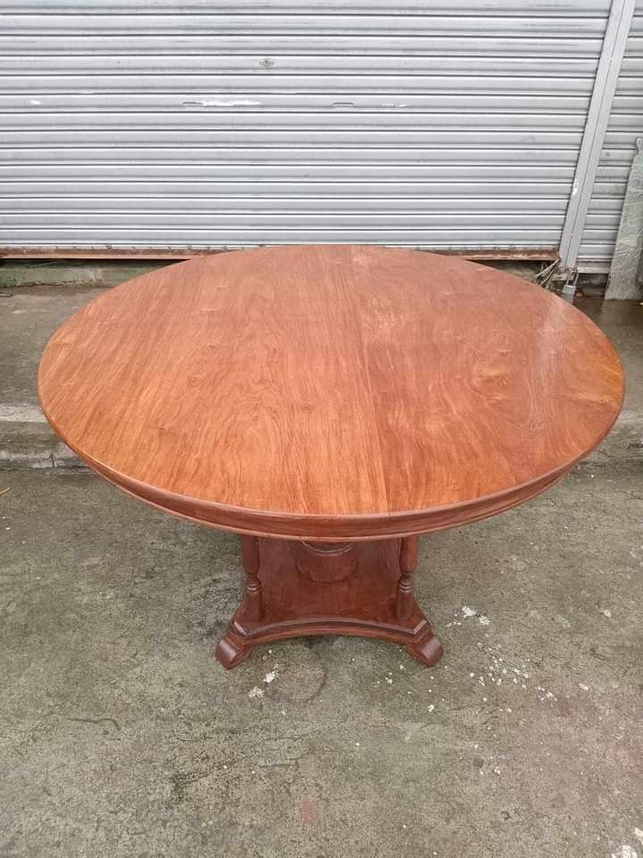 Narra Round Table 5-6 Seater, Furniture & Home Living, Furniture ...