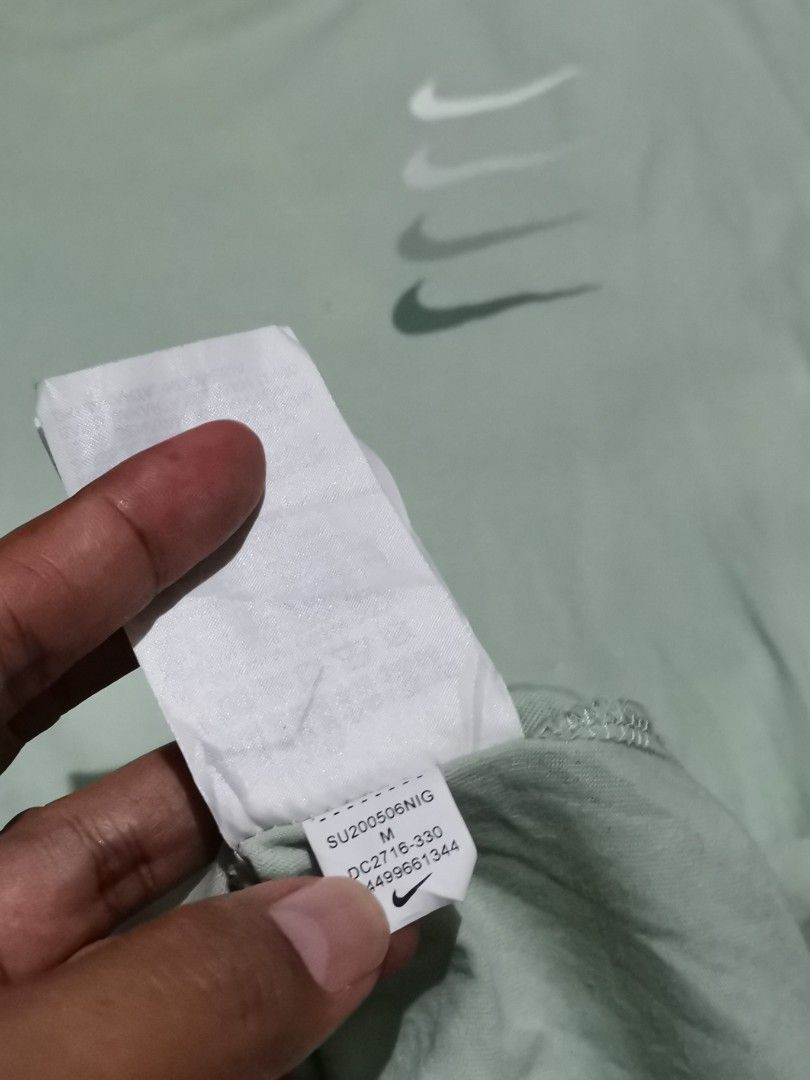 Nike 4 logo, Women's Fashion, Tops, Shirts on Carousell
