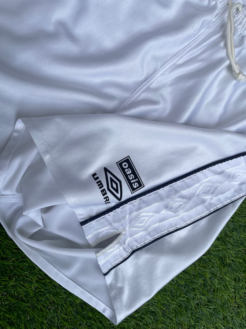 Oasis Umbro Sidetape Short, Men's Fashion, Bottoms, Shorts on Carousell