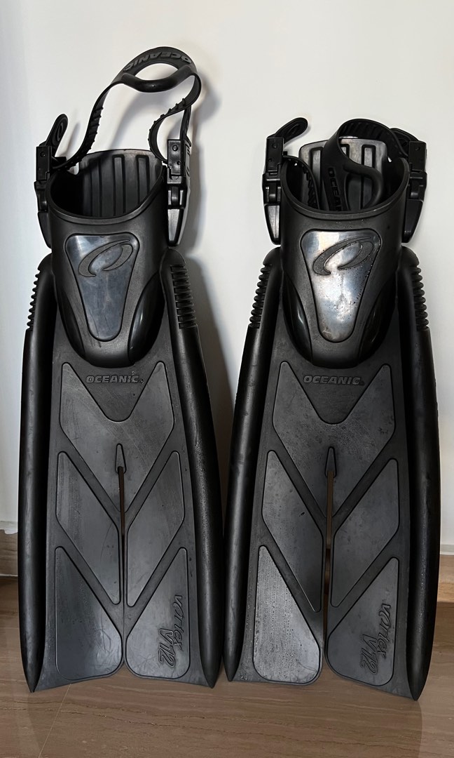 Oceanic Vortex V12 split fins, Sports Equipment, Other Sports Equipment ...