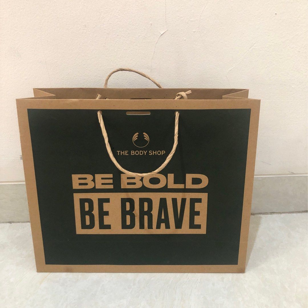 Paper bag/paperbag/body shop/kantong belanja/tas kertas, Fesyen Wanita ...