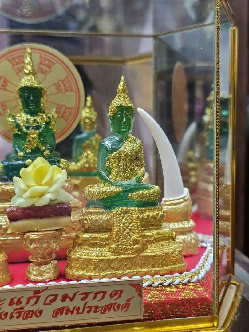 Phra Keaw Mini Bucha with Display Box, Hobbies & Toys, Memorabilia ...