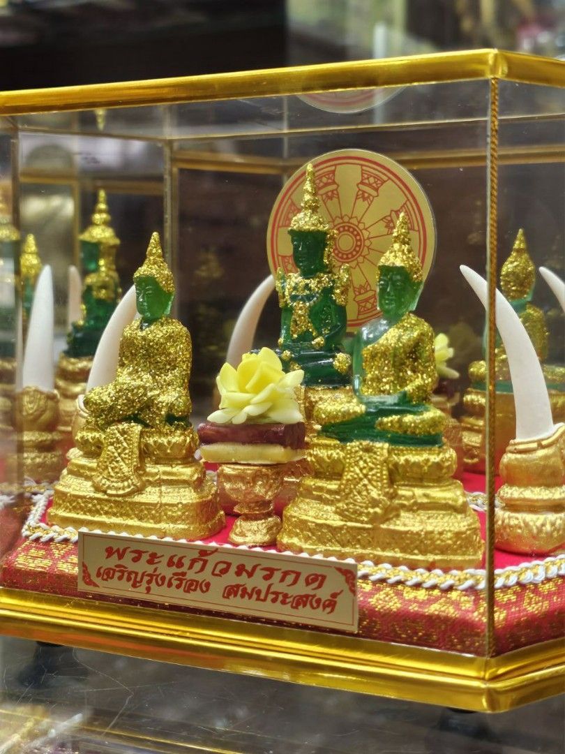 Phra Keaw Mini Bucha with Display Box, Hobbies & Toys, Memorabilia ...