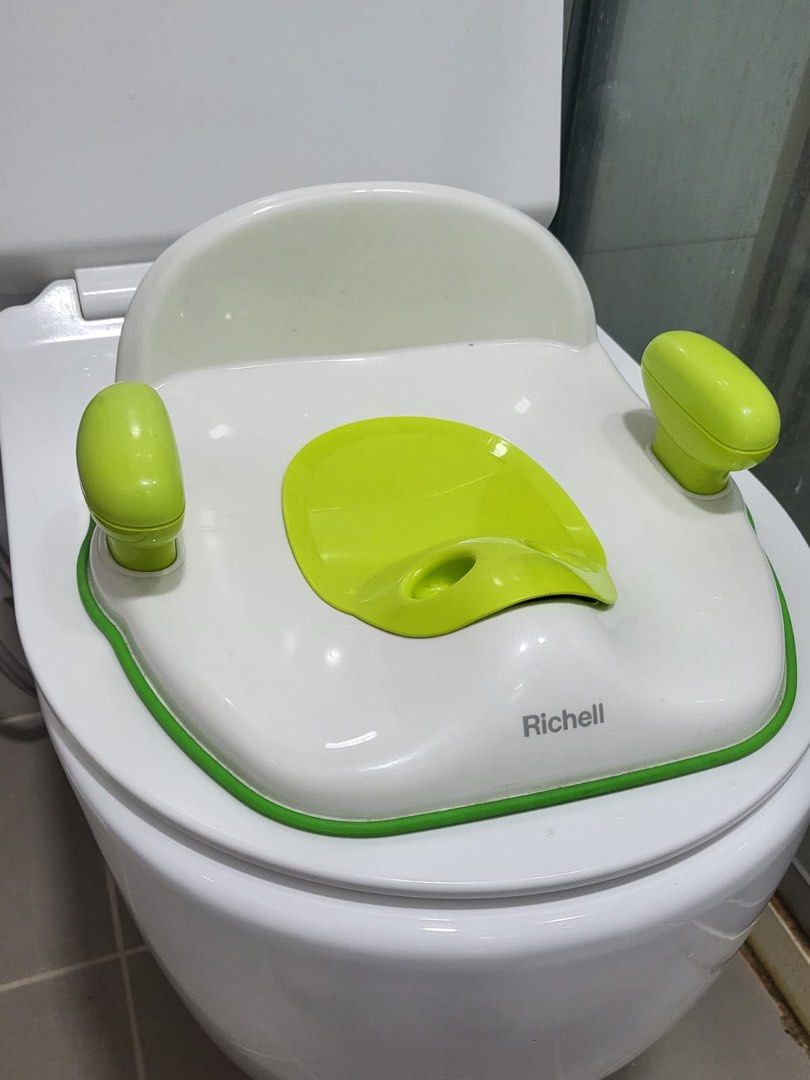 Richell Potty toilet training, Babies & Kids, Bathing & Changing, Baby ...
