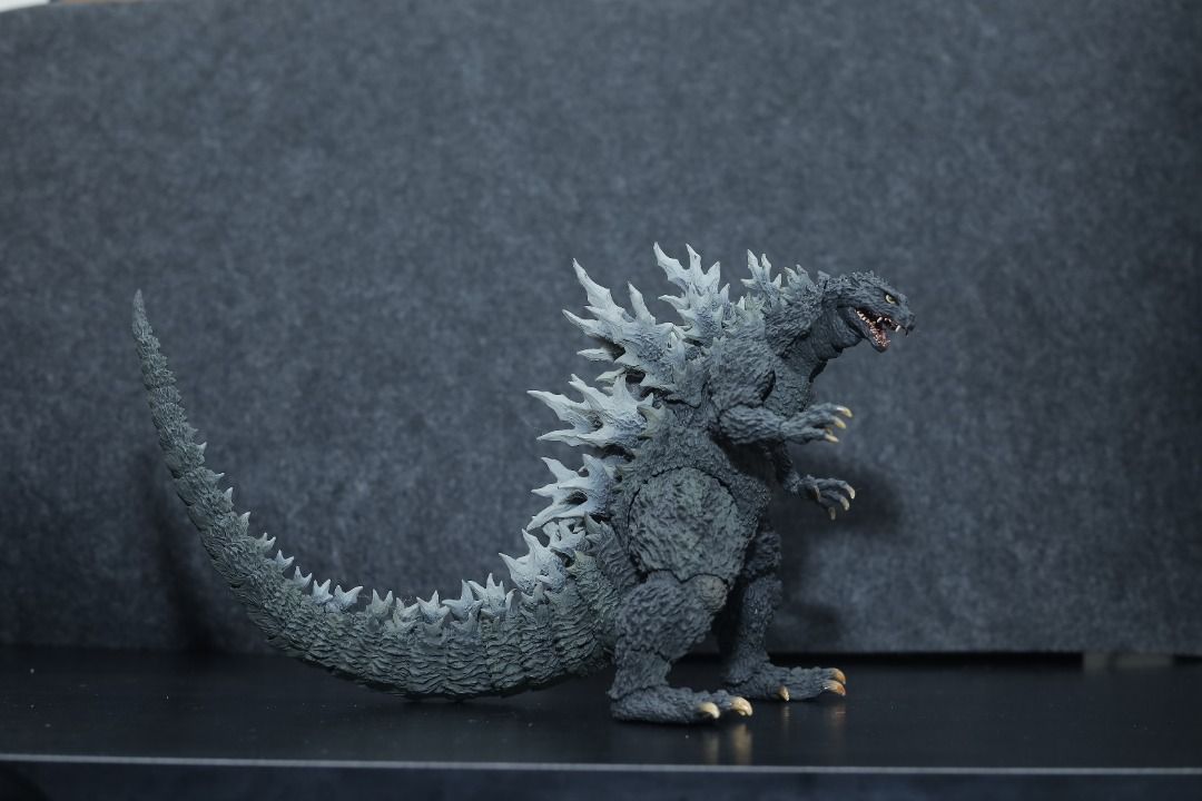 Sh Monsterarts Godzilla 2000 millennium Special color version, Hobbies ...