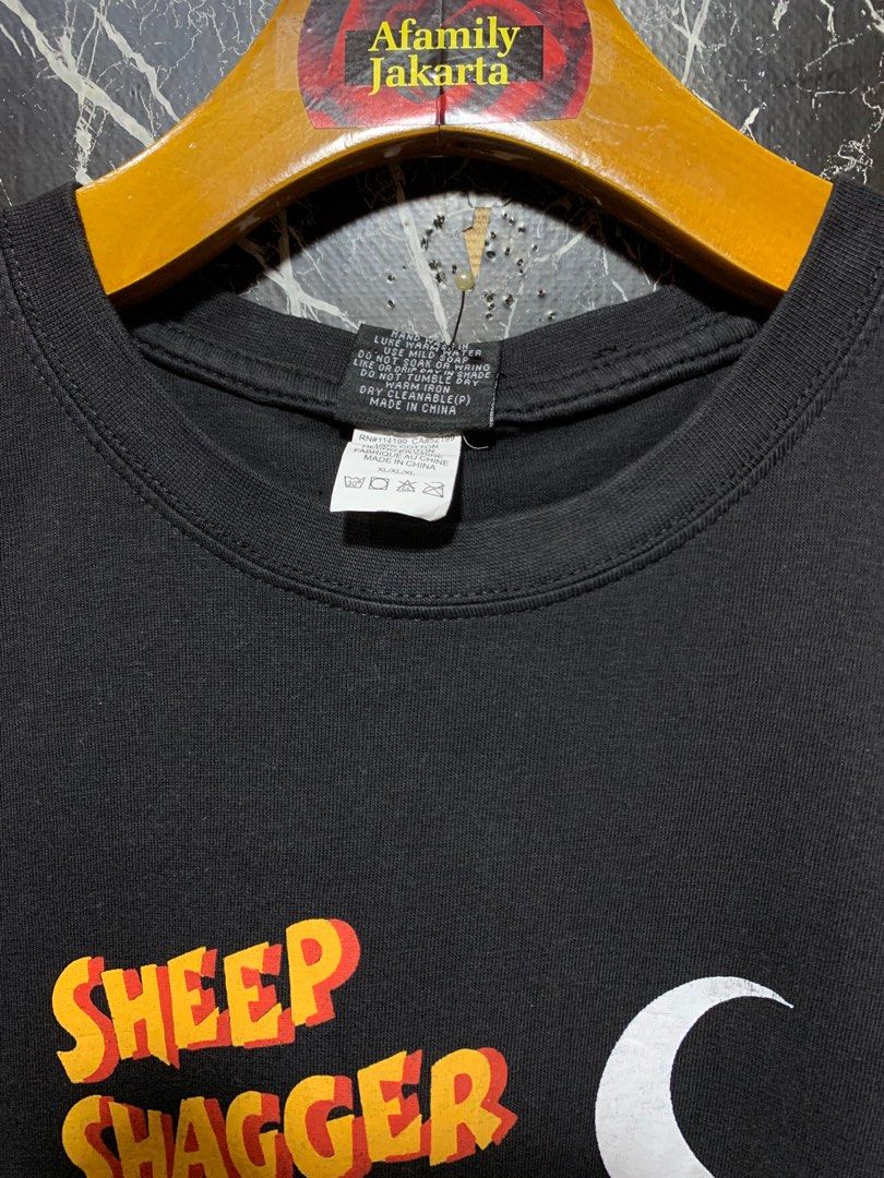 Sheep shagger, Fesyen Pria, Pakaian , Atasan di Carousell