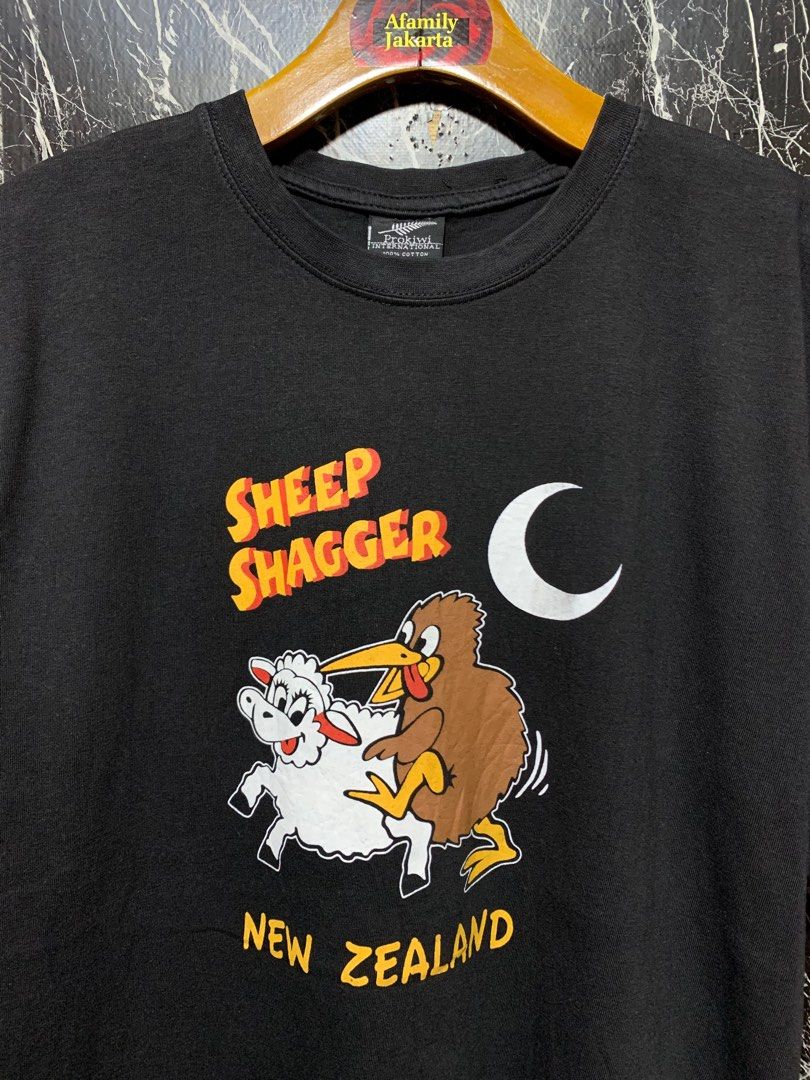 Sheep shagger, Fesyen Pria, Pakaian , Atasan di Carousell