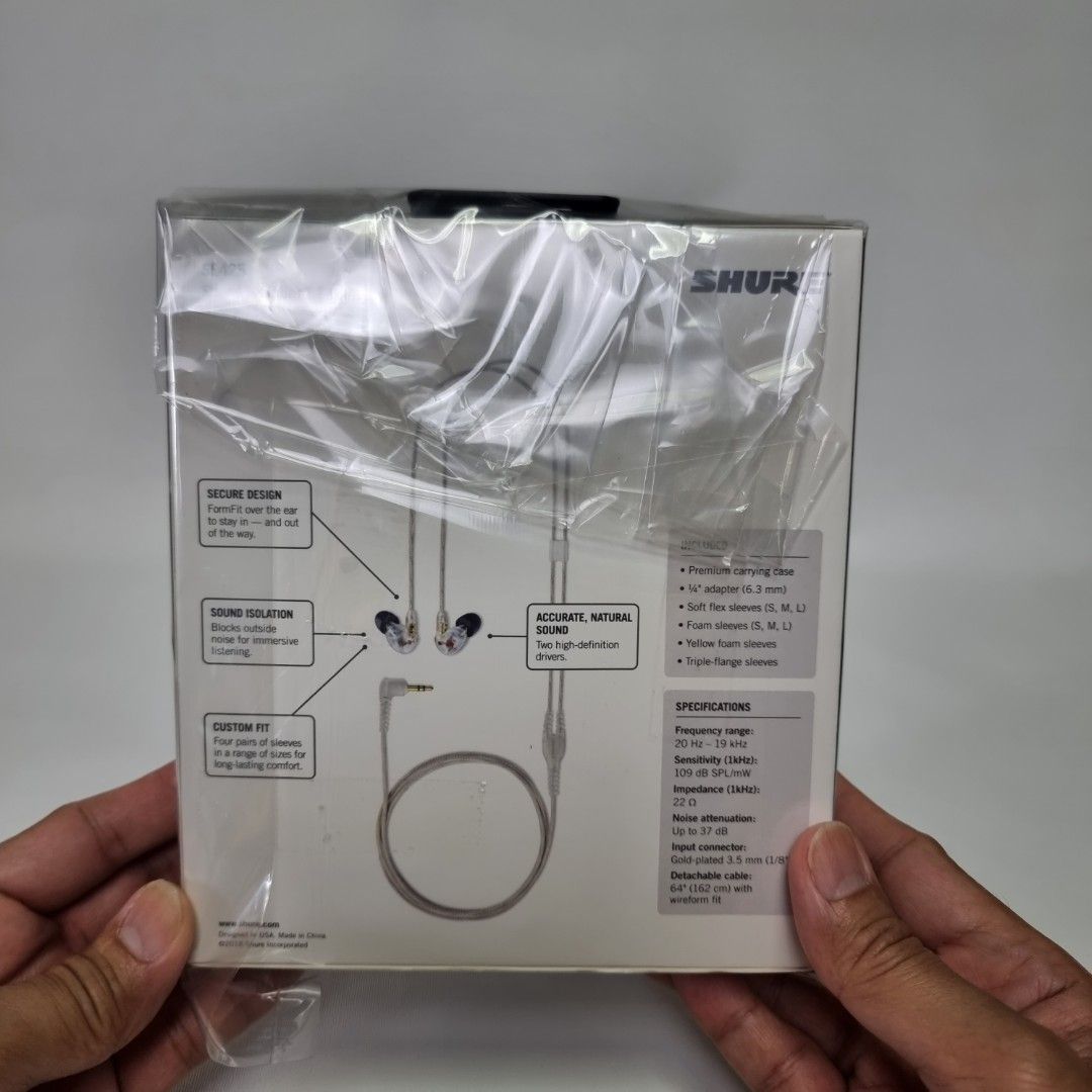 Shure SE425 Professional Sound Isolating Earphones (BNIB), Audio ...