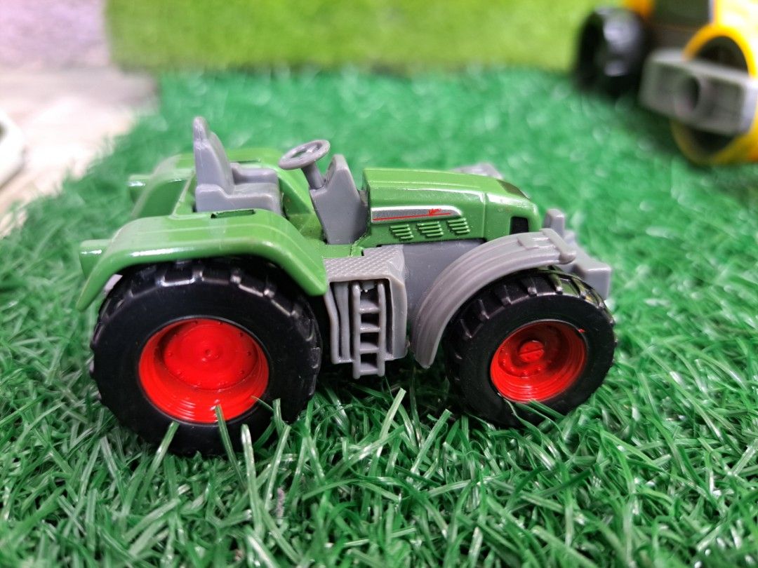 Siku 1605, Fendt Tractor, Toy Tractor, Metal/Plastic, Green, Hobbies ...