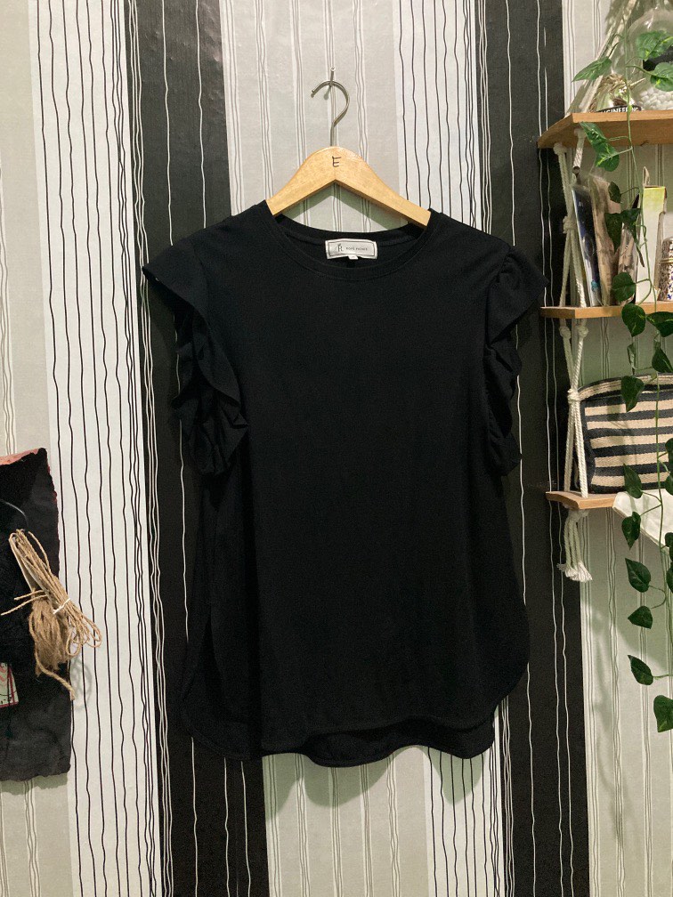 BLOUSE BEST MATERIAL RUFFLE BLOUSE HITAM RUFFLE RUFFLE SUPER BAGUS ...