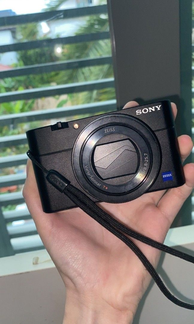 Sony RX100M5 Camera, Photography, Cameras on Carousell