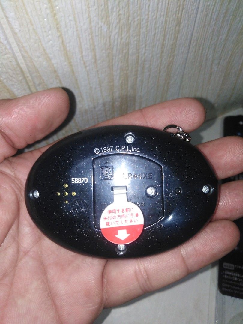 Super Rare MEN IN BLACK (MIB) Game Wave UFO Tamagotchi, Hobbies & Toys ...