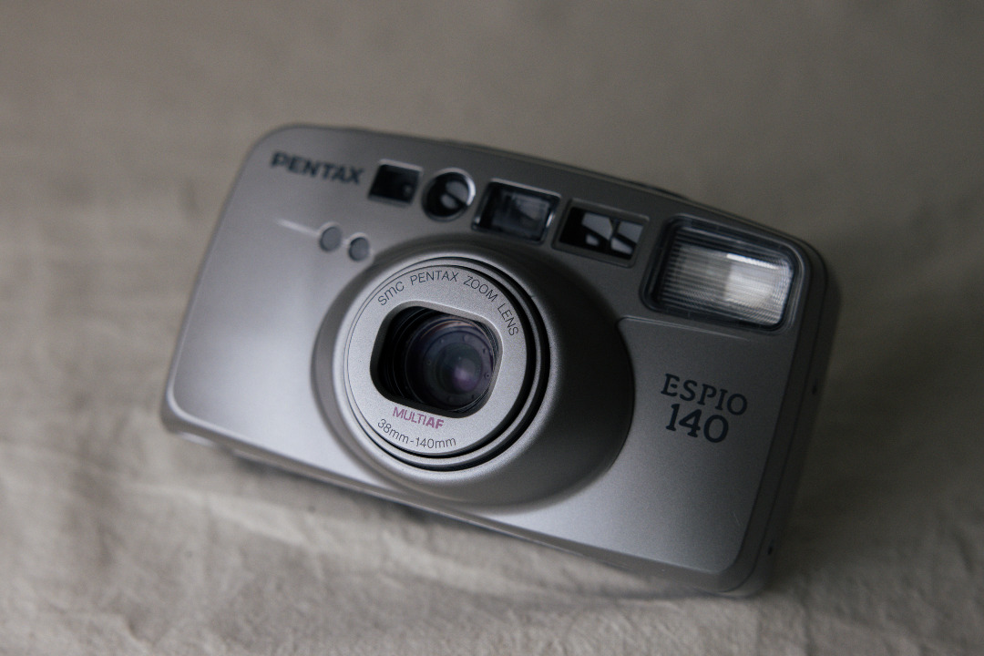 TESTED Pentax Espio 140 35mm Film Camera, Photography, Cameras on Carousell