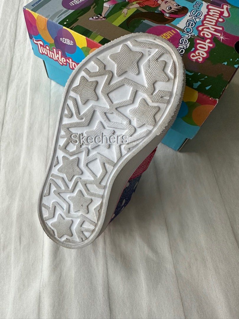 Twinkle toes by Skechers, Men's Fashion, Footwear, Sneakers on Carousell