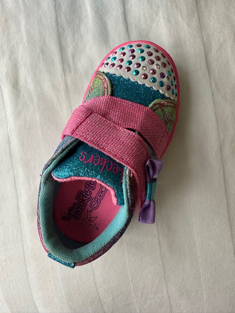 Twinkle toes by Skechers, Men's Fashion, Footwear, Sneakers on Carousell
