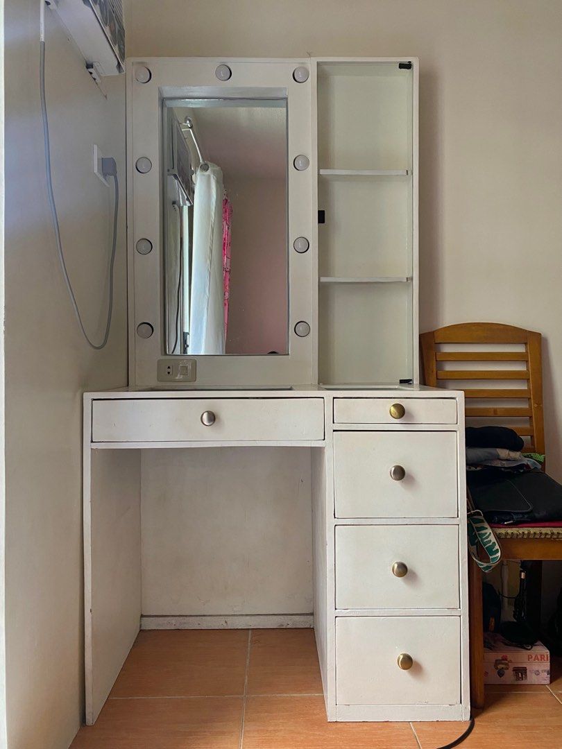 Vanity mirror table makeup table study table with bulbs, Furniture ...