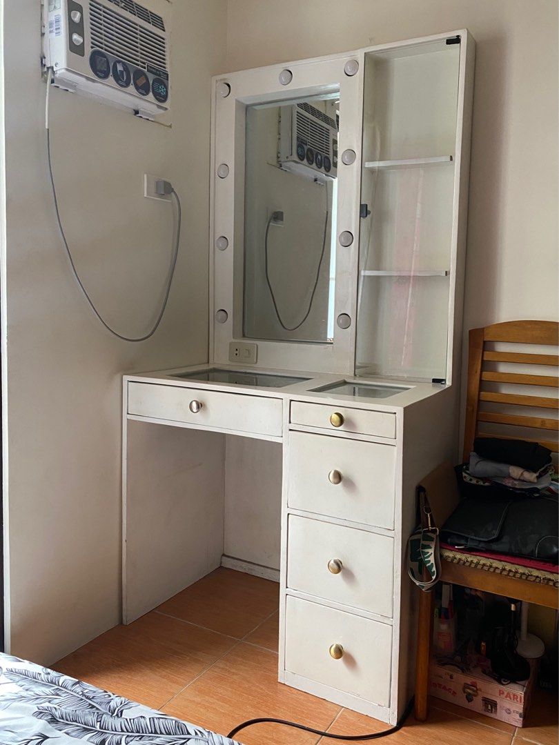 Vanity mirror table makeup table study table with bulbs, Furniture ...