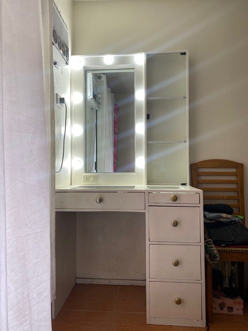 Vanity mirror table makeup table study table with bulbs, Furniture ...