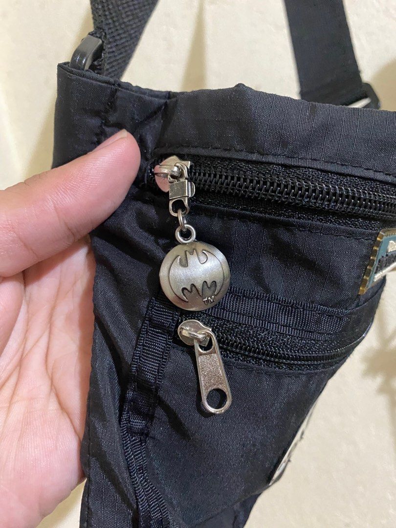 VINTAGE BATMAN SLING BAG, Luxury, Bags & Wallets on Carousell