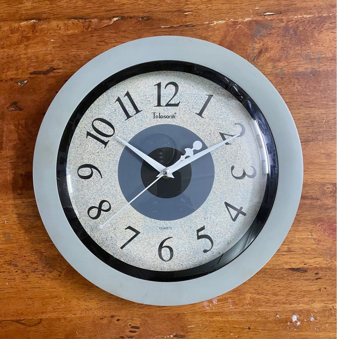 Vintage Telesonic Quartz Wall Clock Made in Taiwan 30cm, Furniture ...