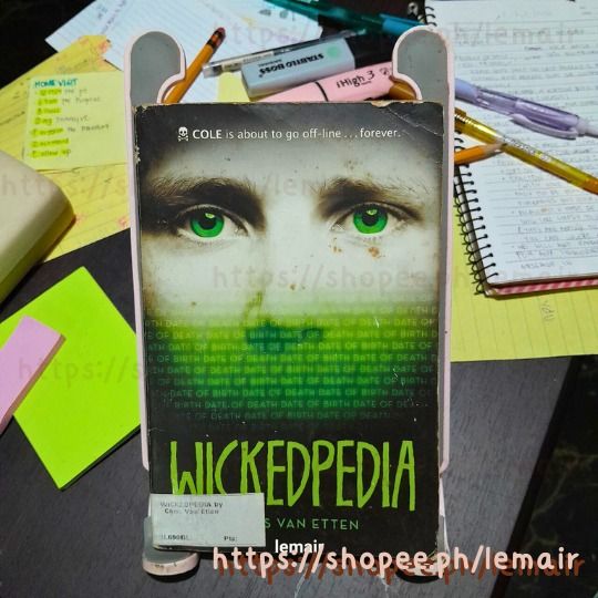 Wickedpedia by Chris Van Etten, Hobbies & Toys, Books & Magazines ...