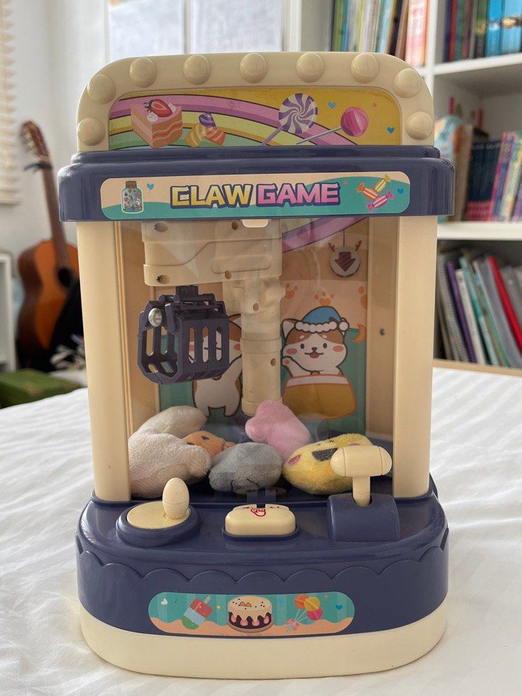 working claw machine toy, Hobbies & Toys, Toys & Games on Carousell