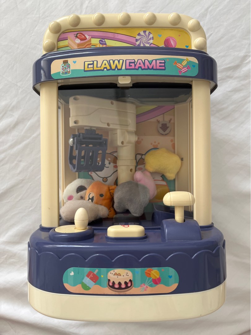 working claw machine toy, Hobbies & Toys, Toys & Games on Carousell