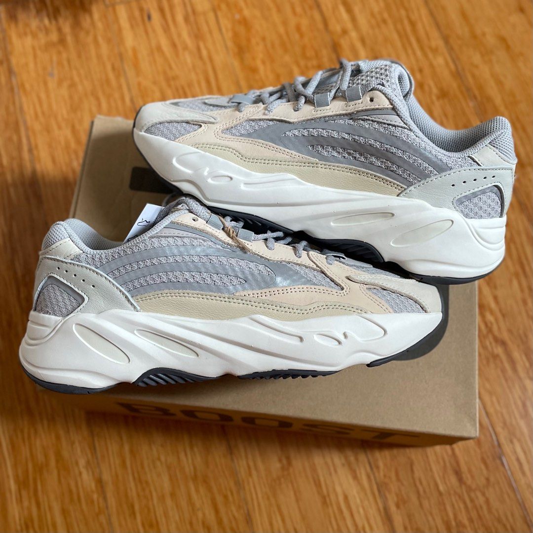 Yeezy 700 Cream, Men's Fashion, Footwear, Sneakers on Carousell