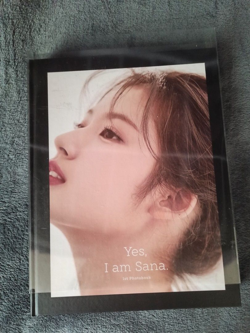 Yes I am sana 1st photo book, Hobbies & Toys, Memorabilia ...