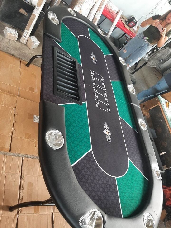10 Player positions FOLDABLE POKER TABLE, Furniture & Home Living ...