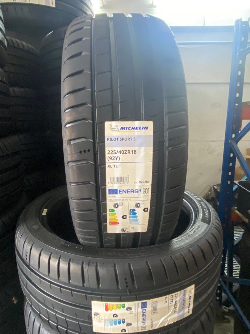 225/40R18 Michelin PS5, Car Accessories, Tyres & Rims on Carousell