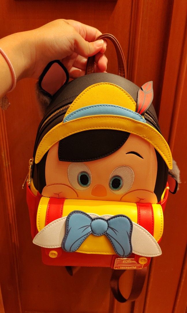 大特價 香港迪士尼 小木偶 100週年 特別版 背囊 Loungefly 迷你背包, 興趣及遊戲, 玩具 & 遊戲類 - Carousell