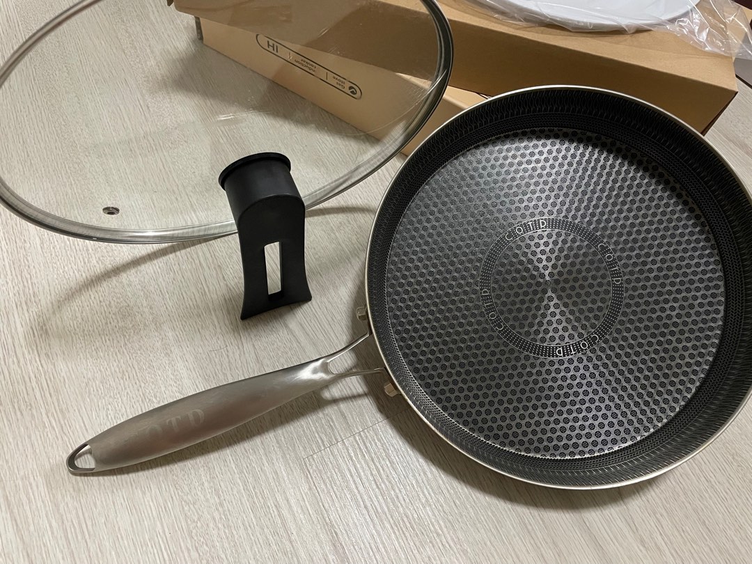 二手 COTD 3D立體蜂巢不鏽鋼平底鍋 316L 附鍋蓋 28cm 深度5cm 無盒, 家具及居家用品, 浴室、廚房用品配件在旋轉拍賣